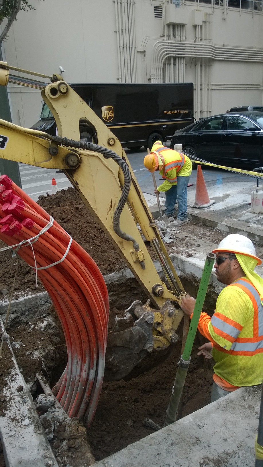 Fireline at Work – Fireline Broadband